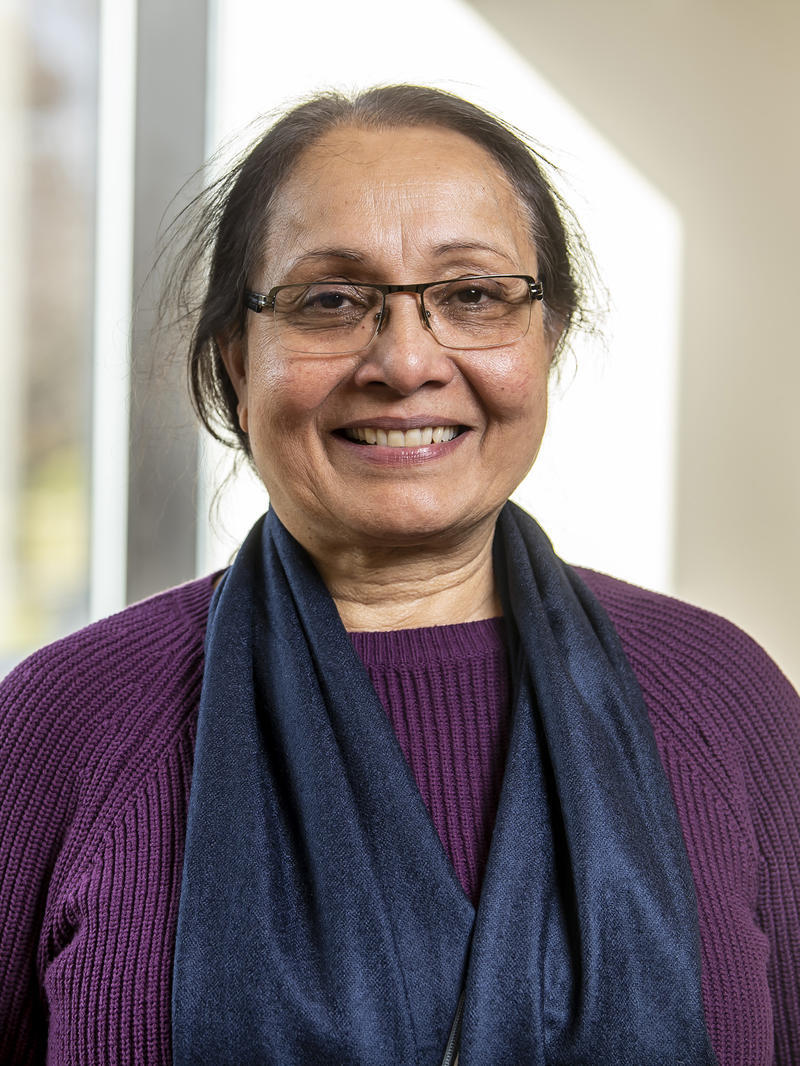 Suniti Sharma | University Directory